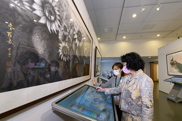 Creative Arts students master ink paintings with technologies at Ink ...