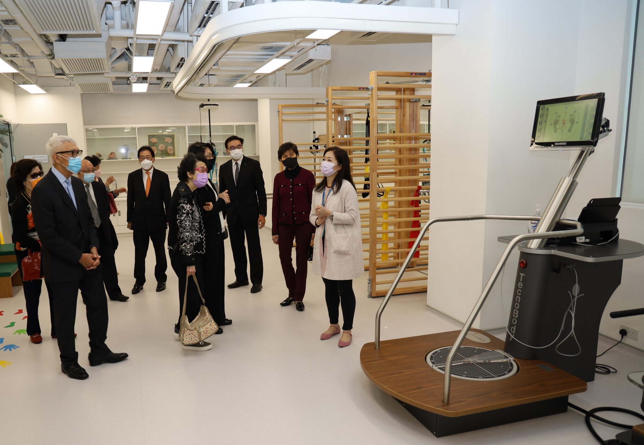 Visit by Dr Gerald Siu Chi-shing - Physiotherapy